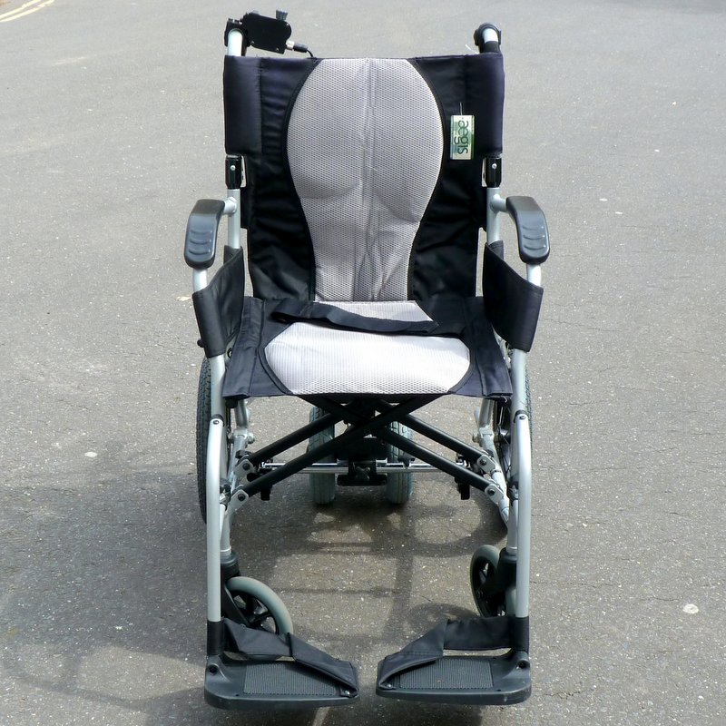 Karma Ergo Lite 2 with Roma power pack - RCB Mobility | Re-Cycle Mobility